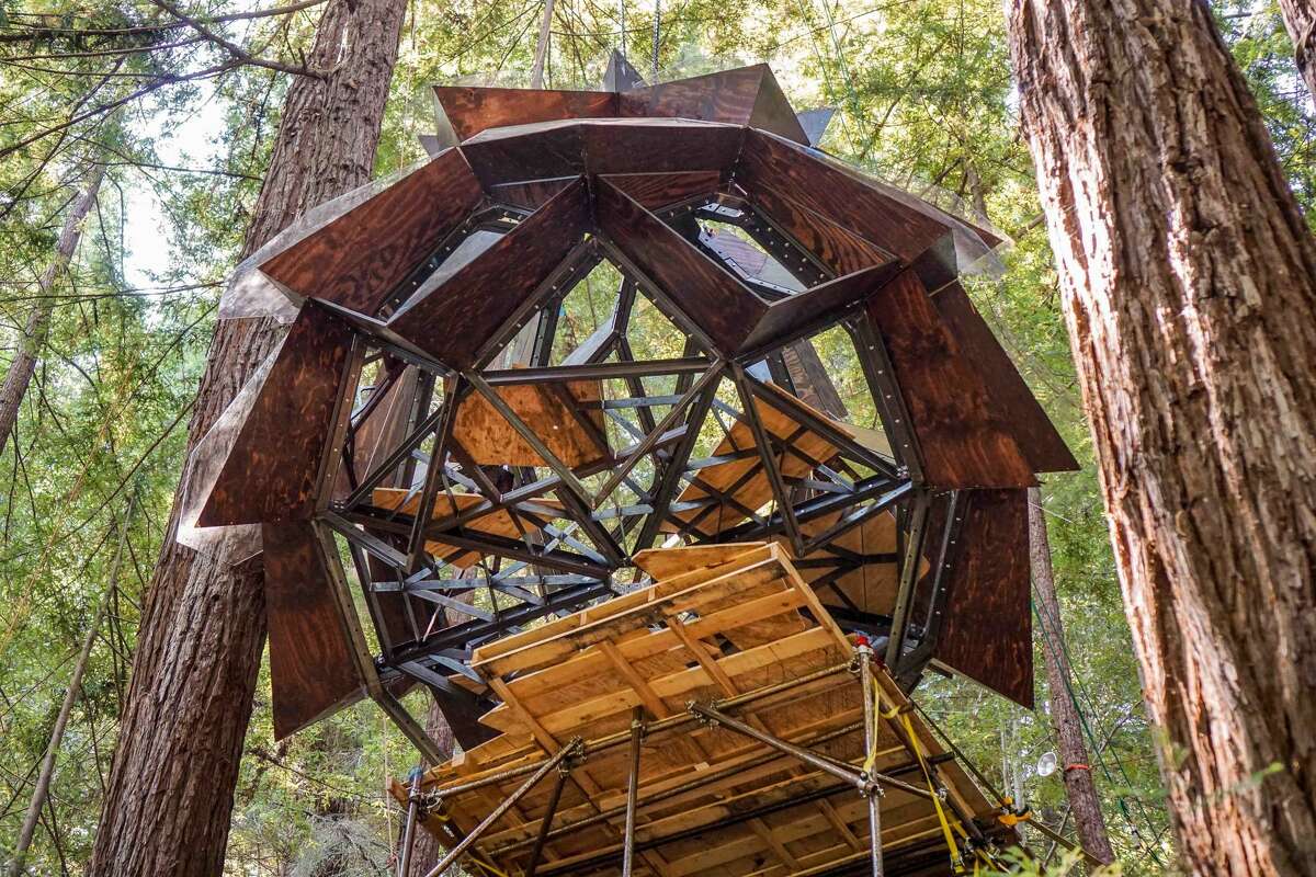 An Oakland company is selling a dazzling pinecone-shaped treehouse for ...