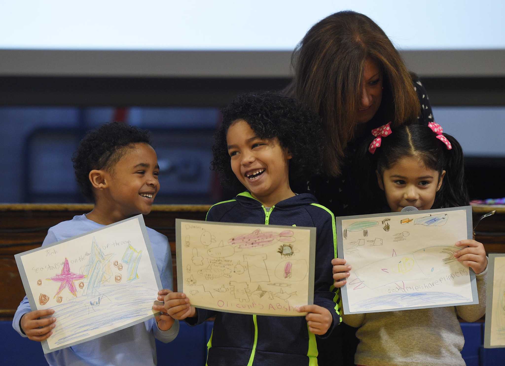 Tracey School students show off “cluster projects”