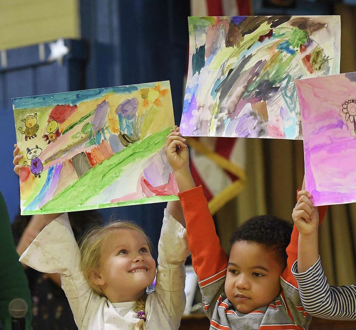 Tracey School students show off “cluster projects”