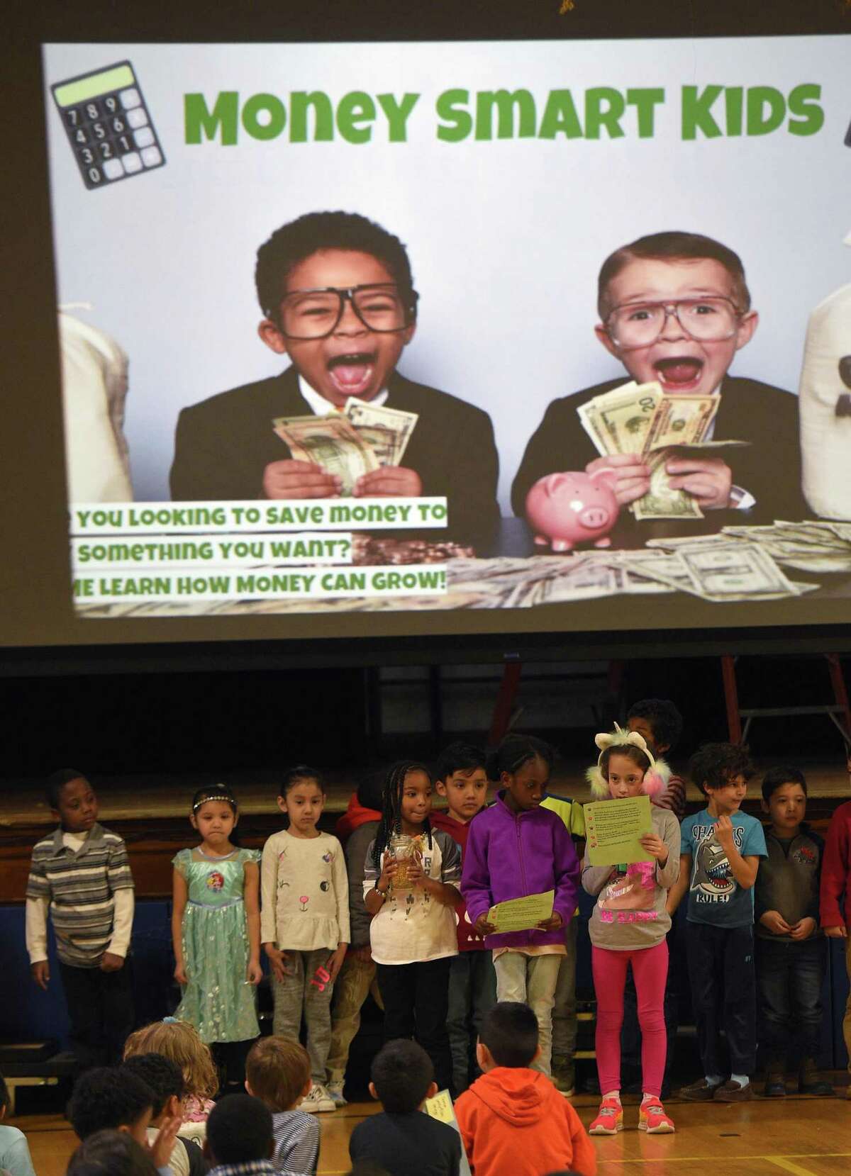 Tracey School students show off “cluster projects”