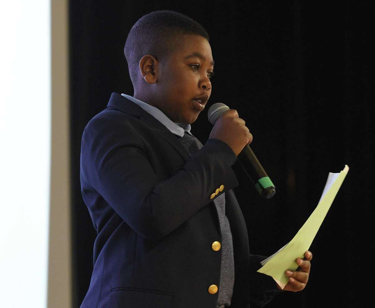 Tracey School students show off “cluster projects”