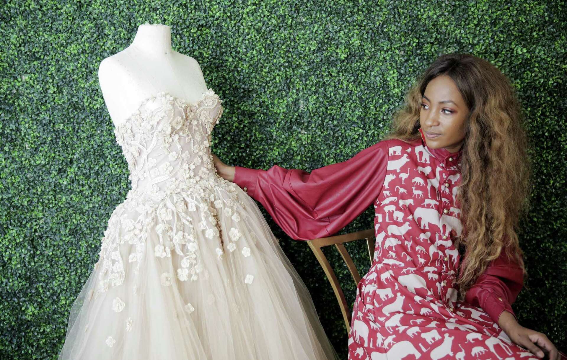 Houston fashion designer learned her trade from unusual place: YouTube