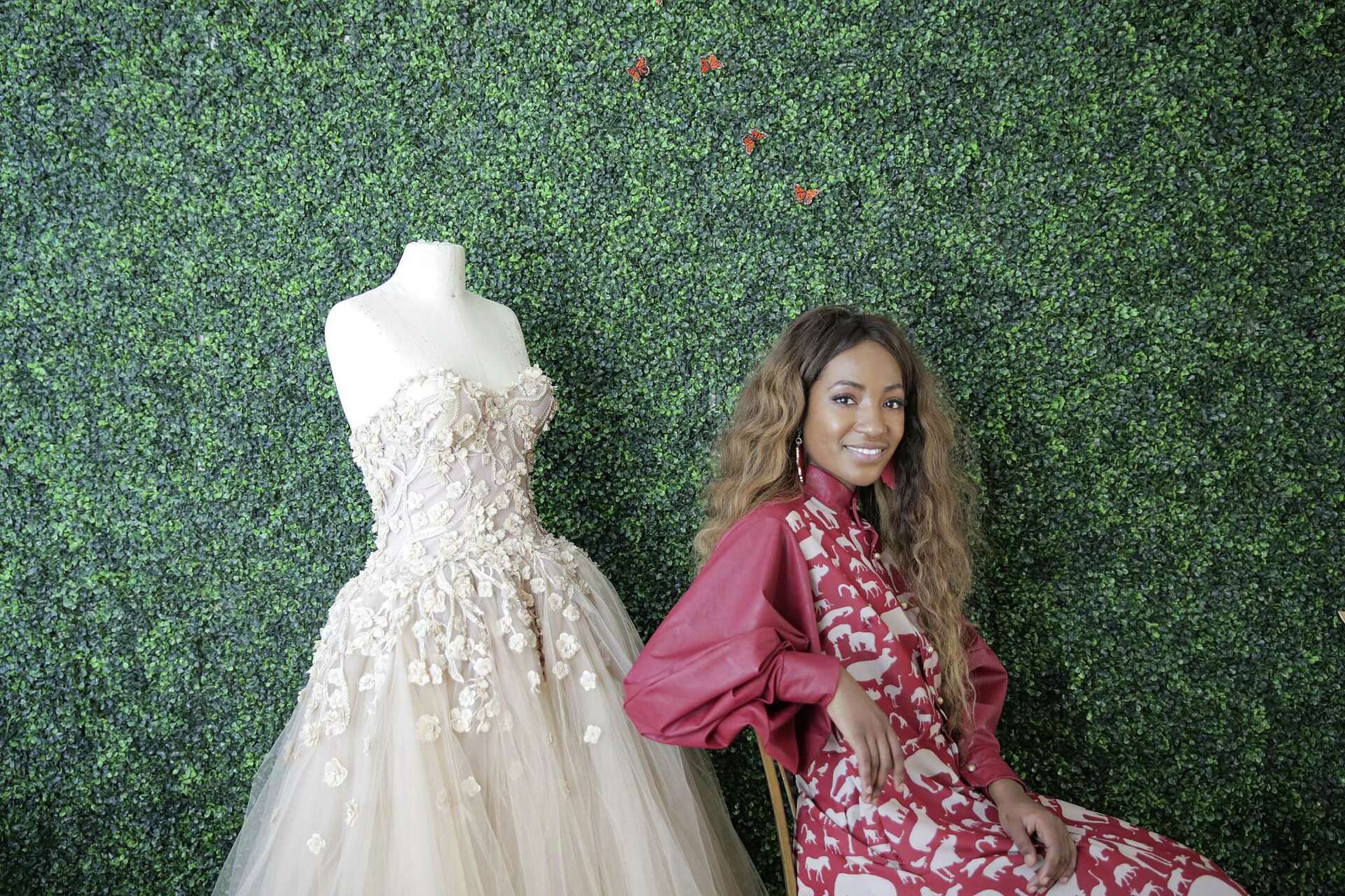 Houston fashion designer learned her trade from unusual place: YouTube