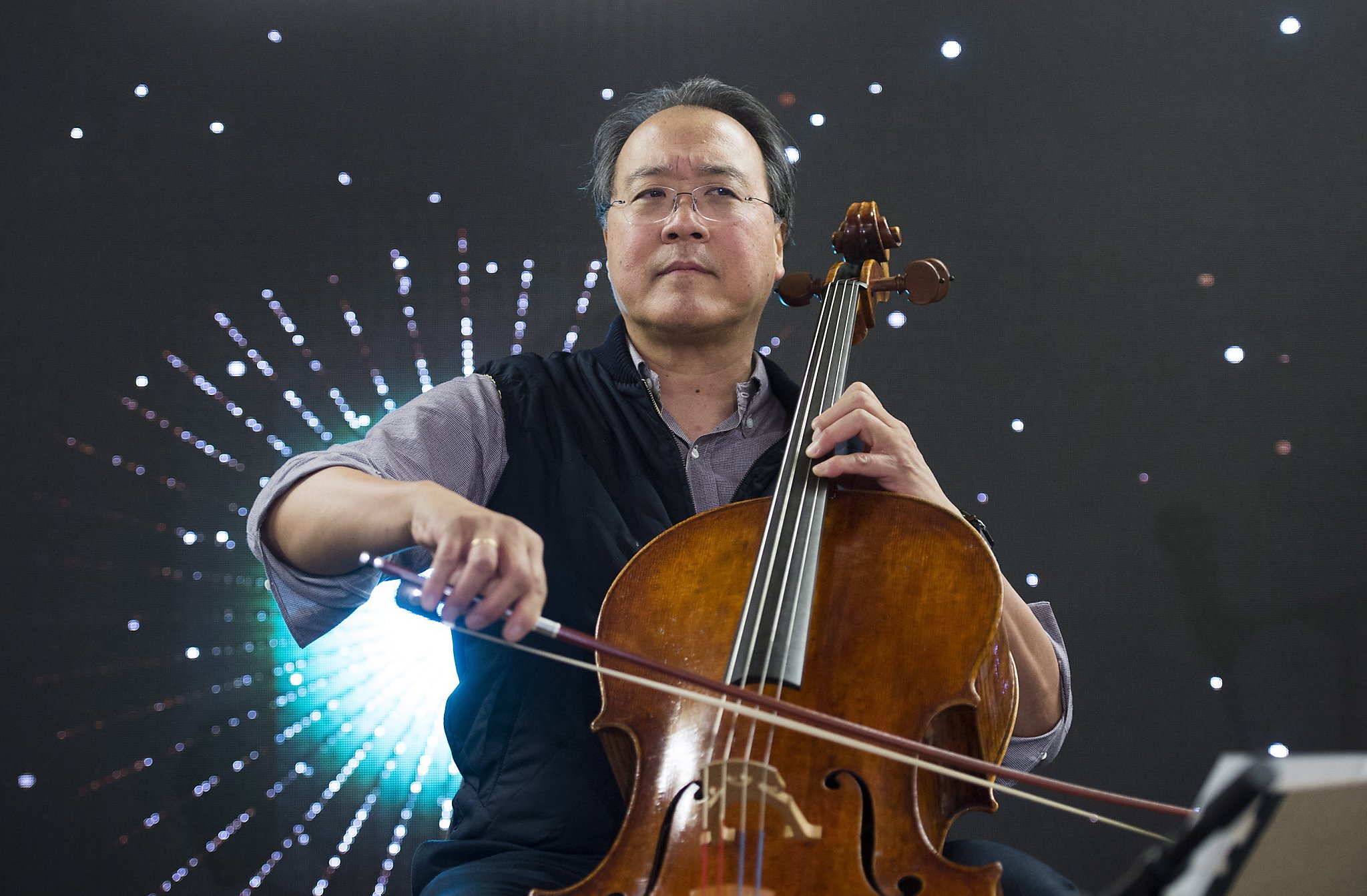Famous cellist Yo-Yo Ma to hold day of action at Laredo bridge
