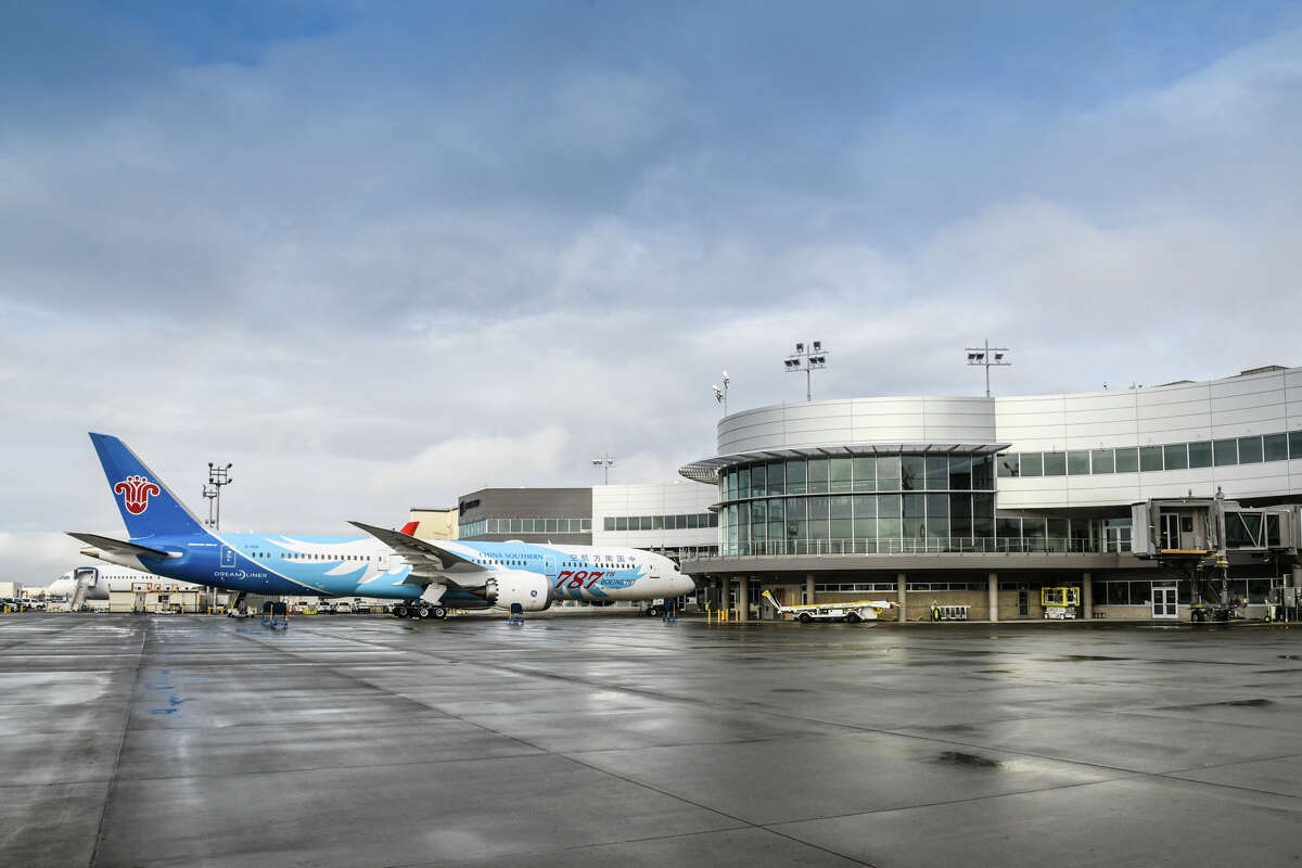 A special milestone: Boeing delivers 787th 787 Dreamliner