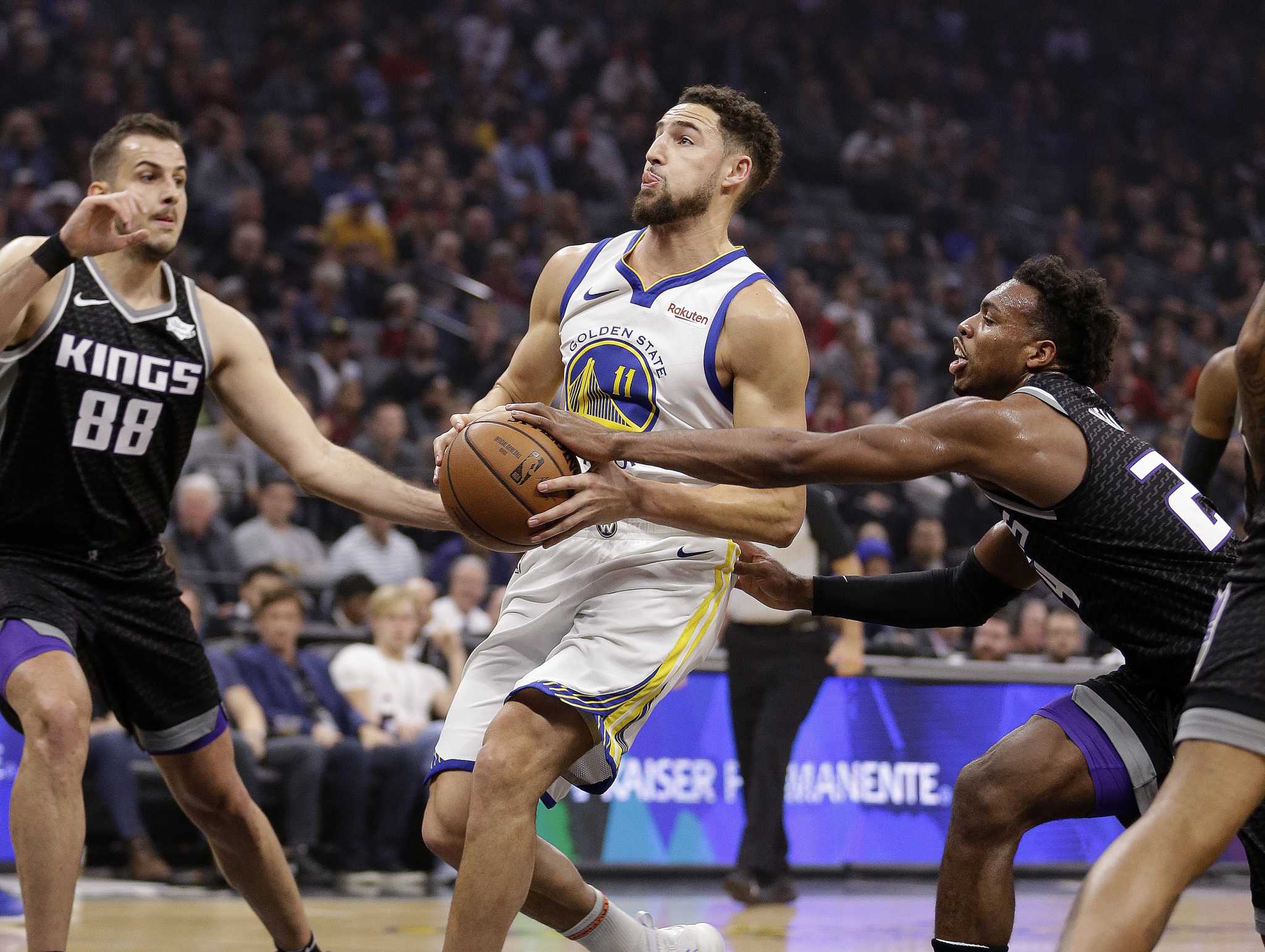 Klay Thompson gives legendary halftime interview vs. Kings