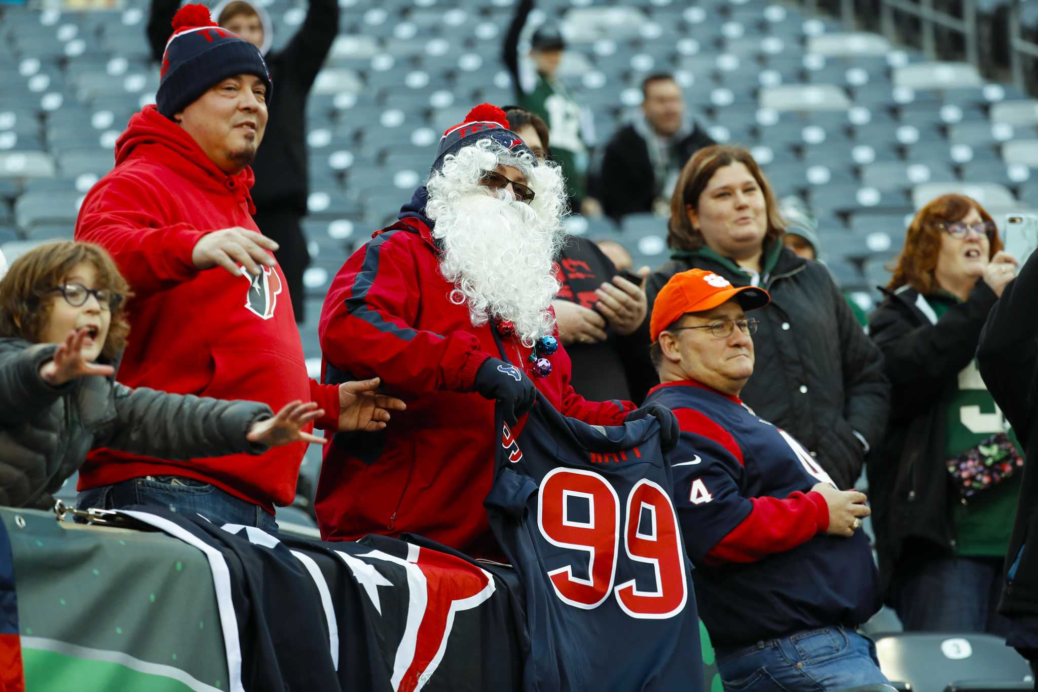 Texans fans hit the road to see their team play the Jets