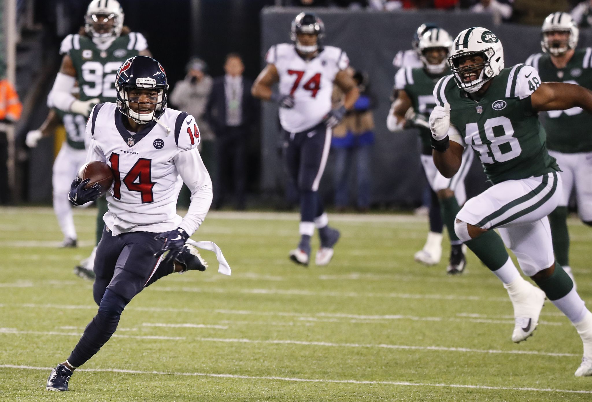 Texans looking for backup receivers to catch on