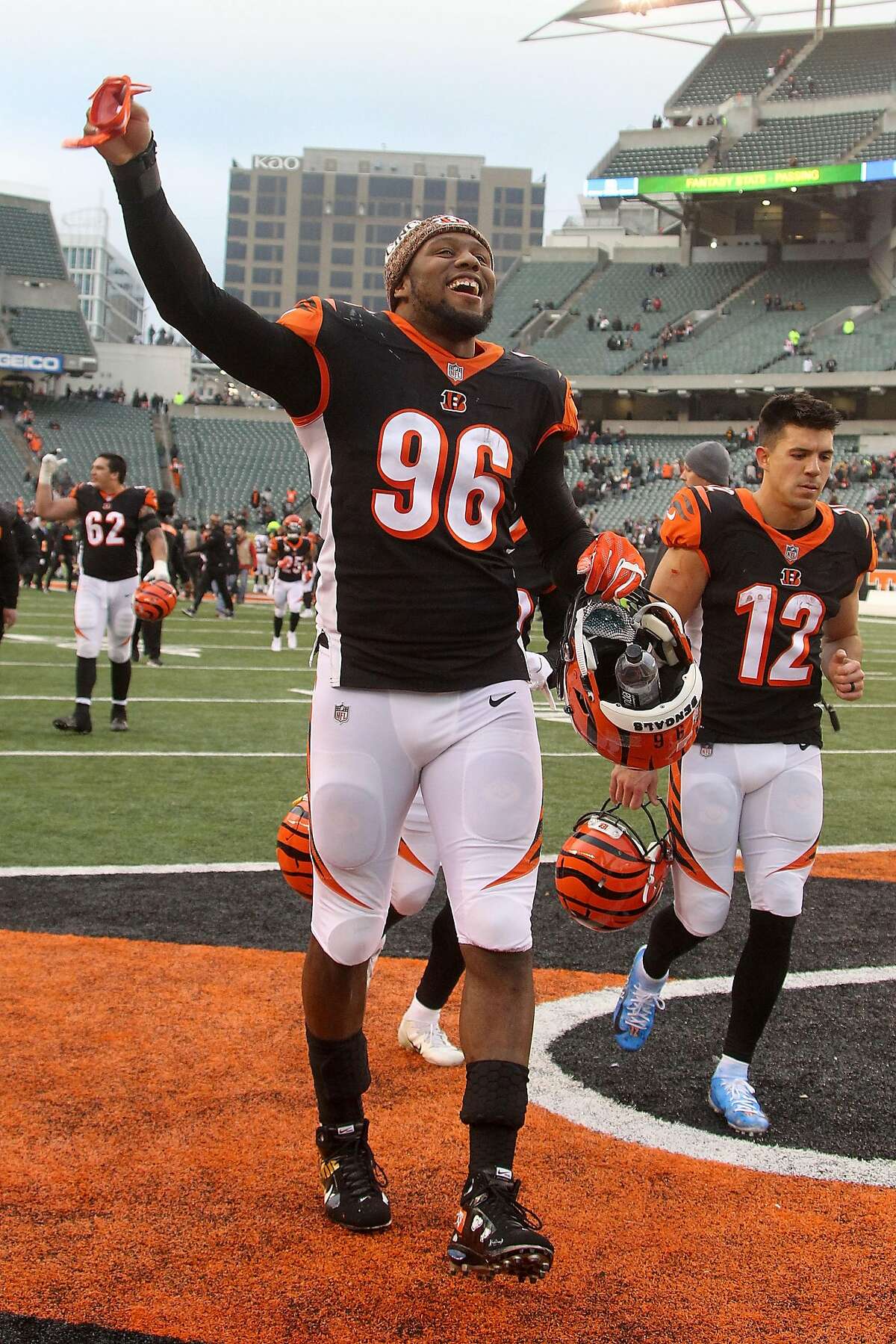 Seattle Seahawks trade for former Pro-Bowl DE Carlos Dunlap