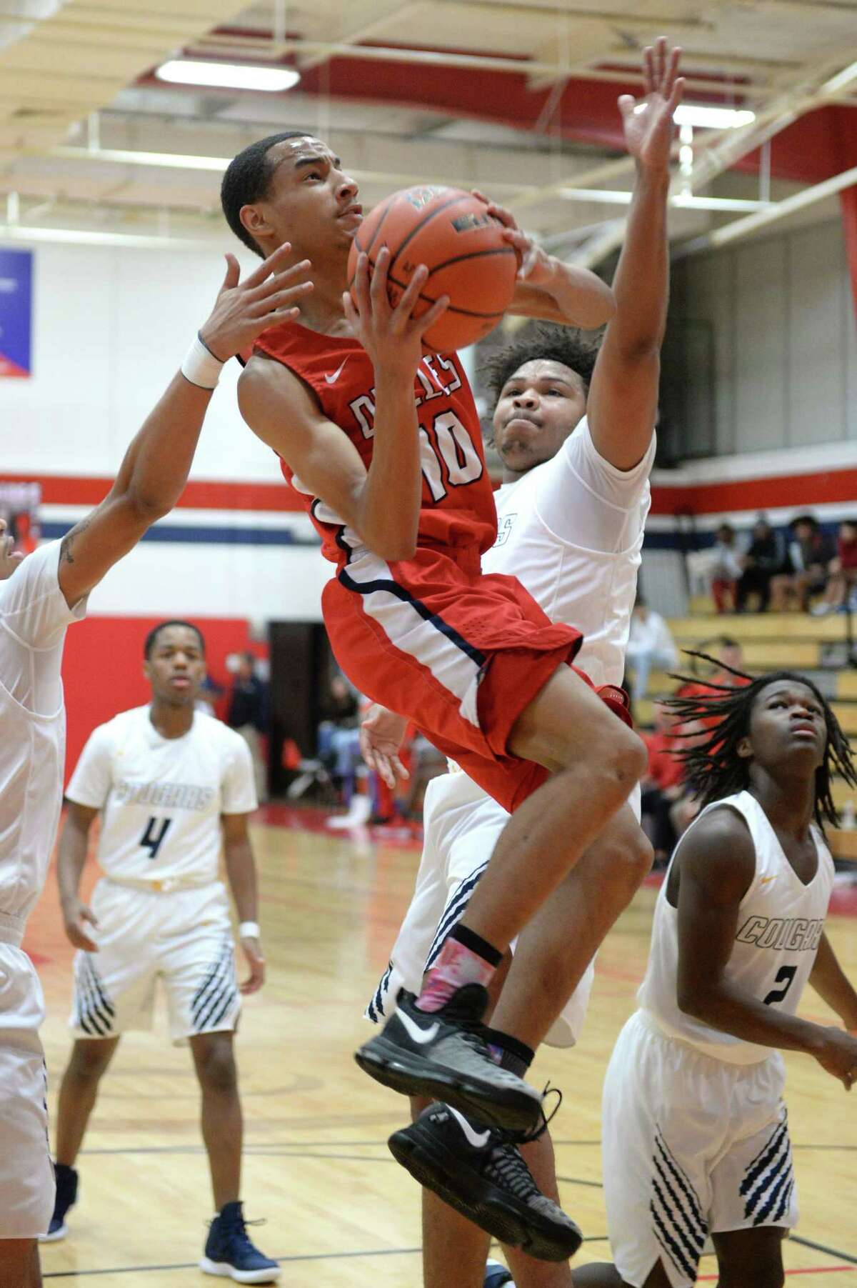 Elkins boys basketball takes tournament win, fast start into District ...