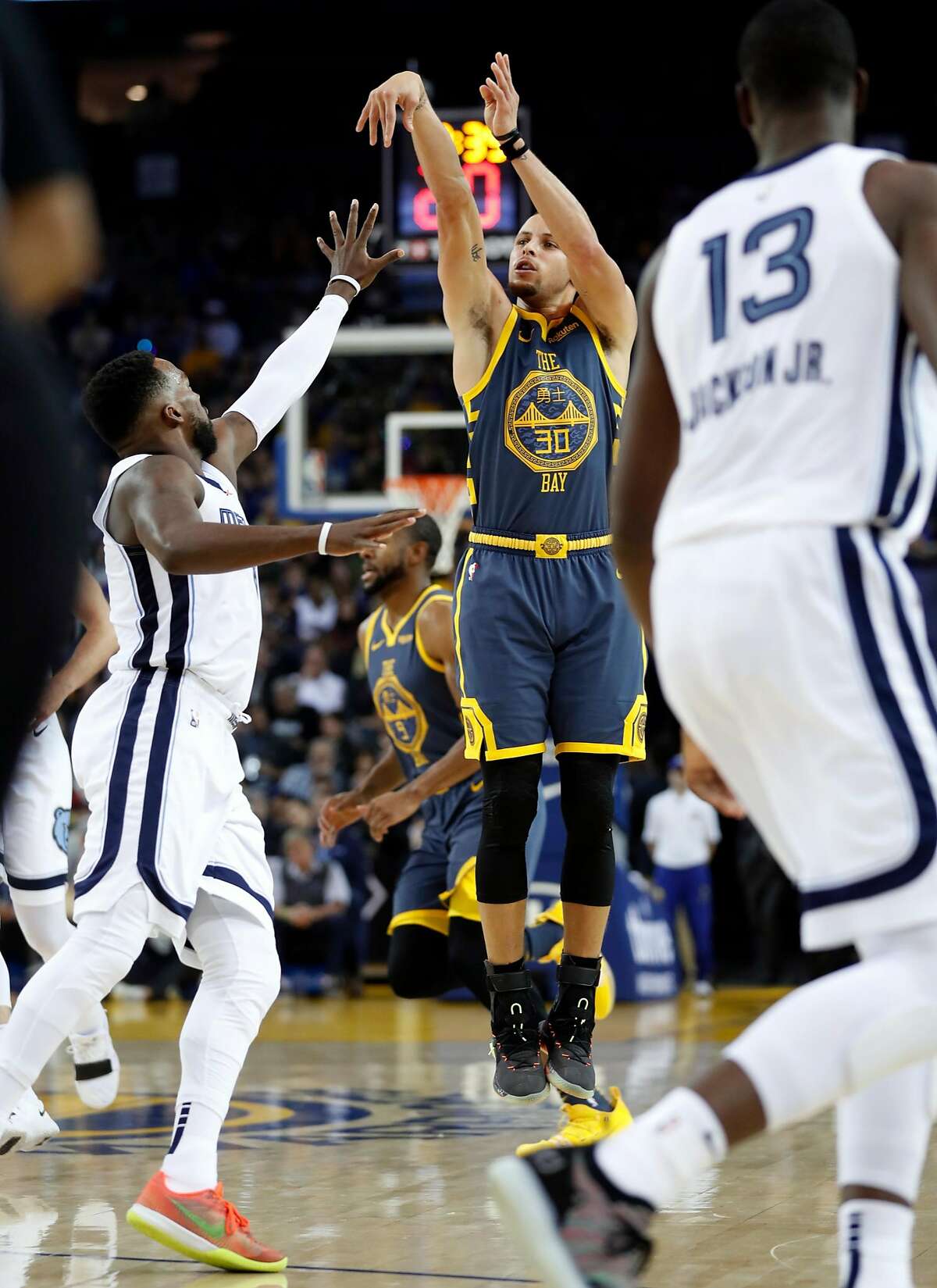 For Warriors’ Stephen Curry, the 30-footer is more efficient than a layup
