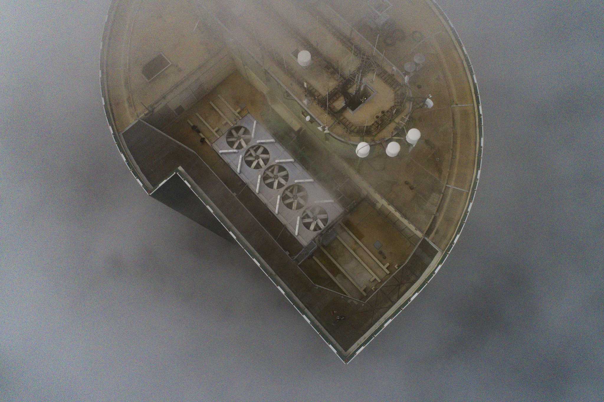 Fog rolls into Houston, as cool pictures and memes blanket social media