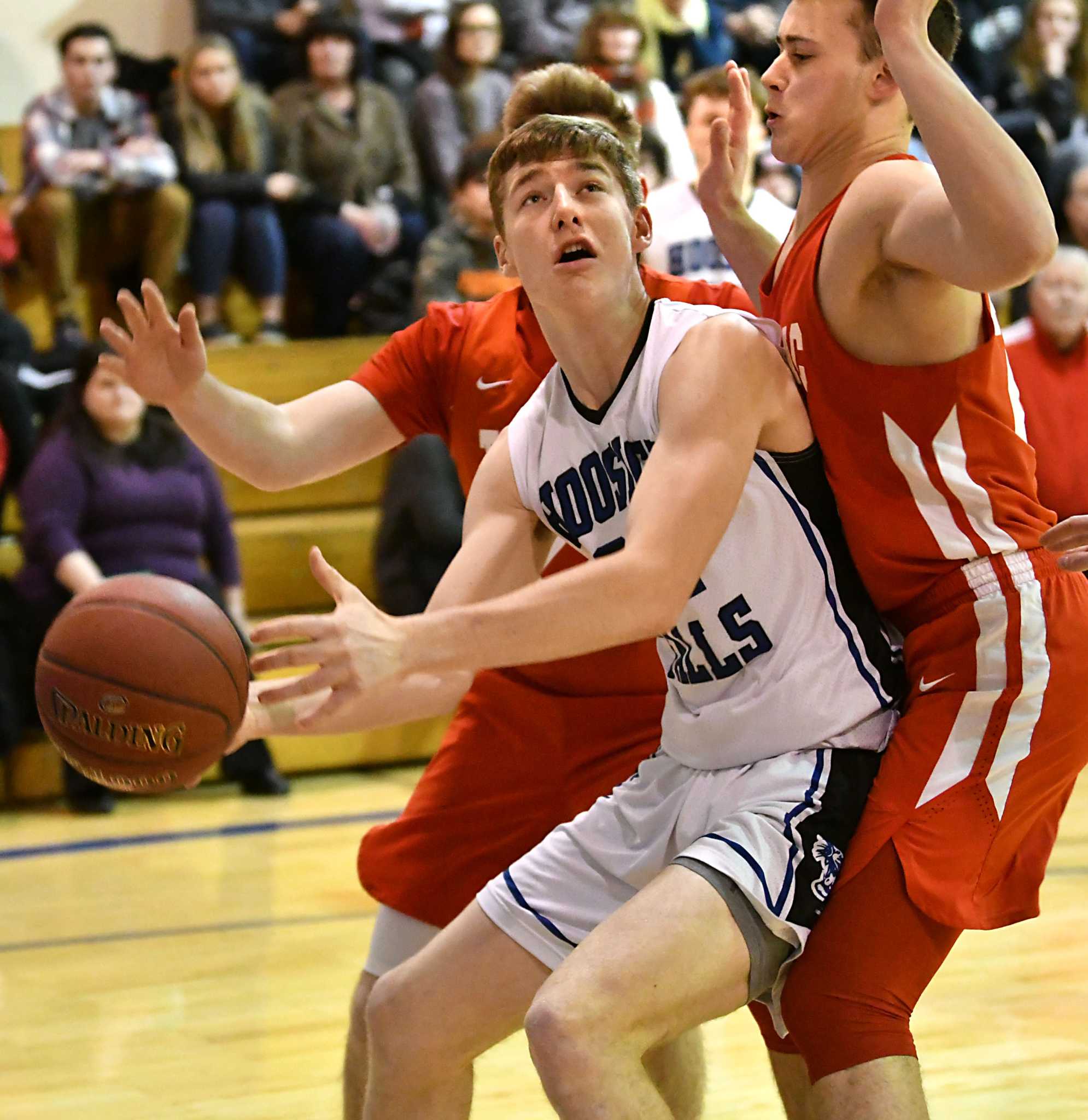 Hoosick Falls boys' basketball pushes streak to 44