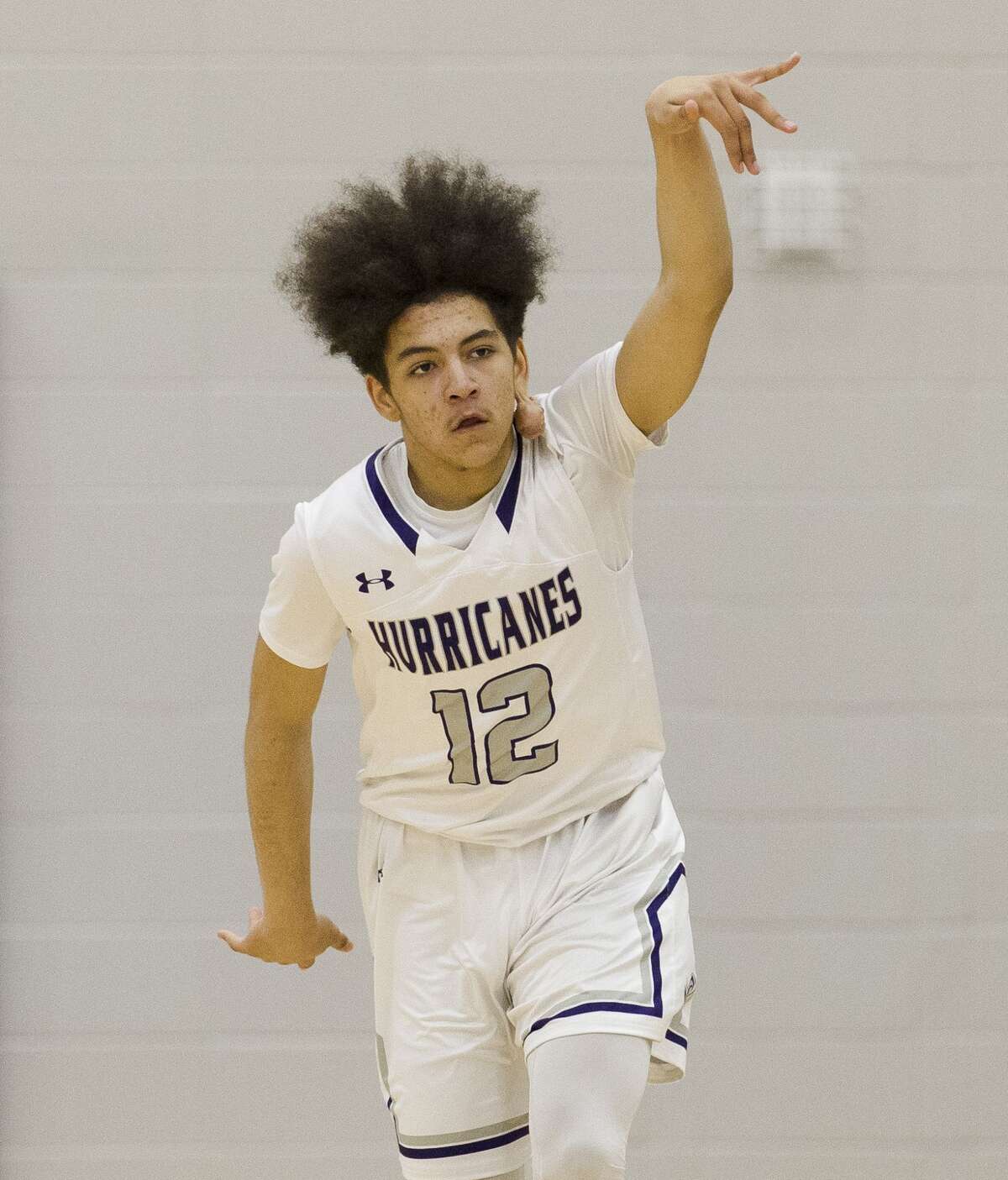 BOYS HOOPS: Oak Ridge pulls away from Hurricanes in second half