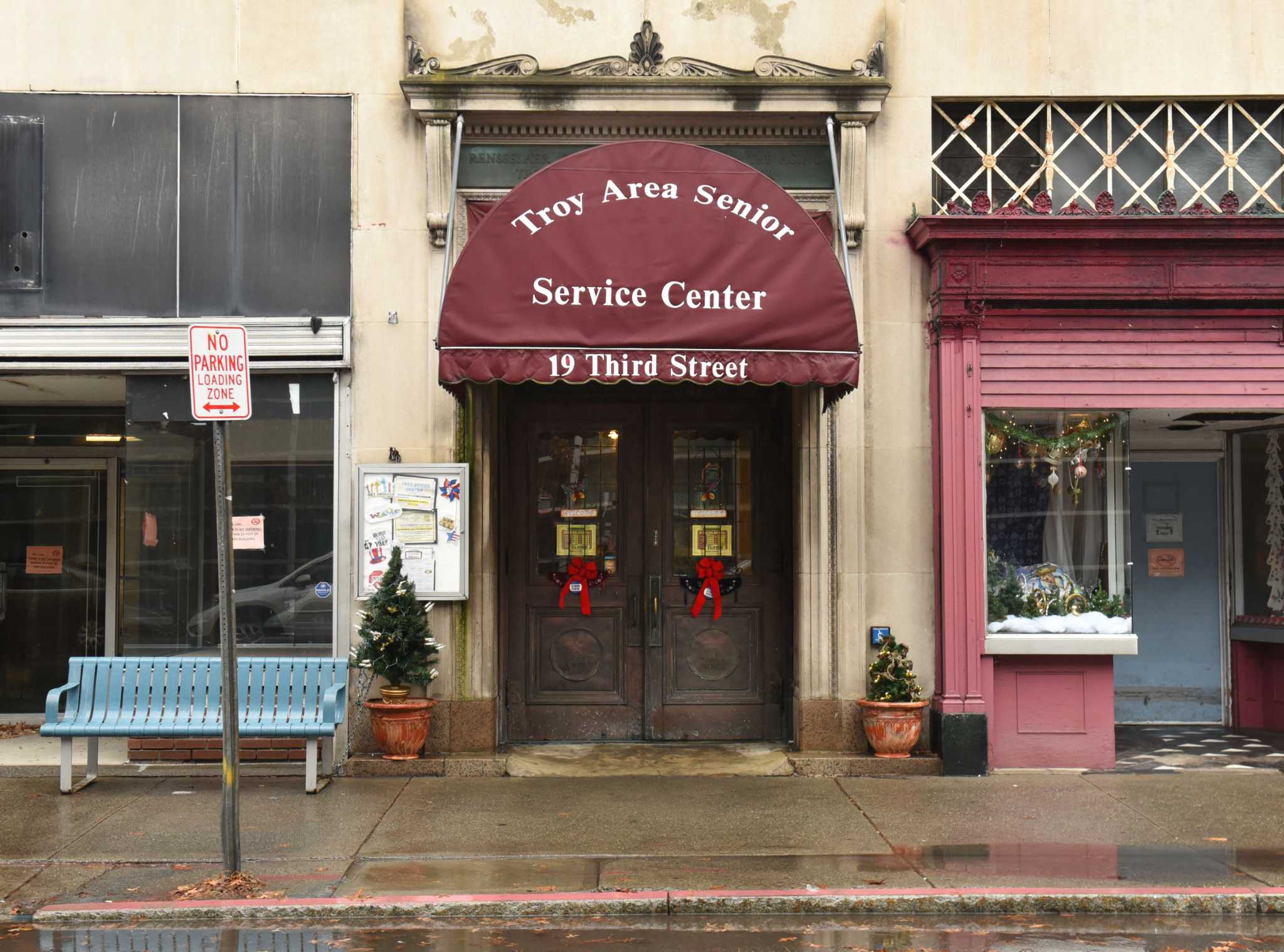 Troy senior center viewed as high-tech center