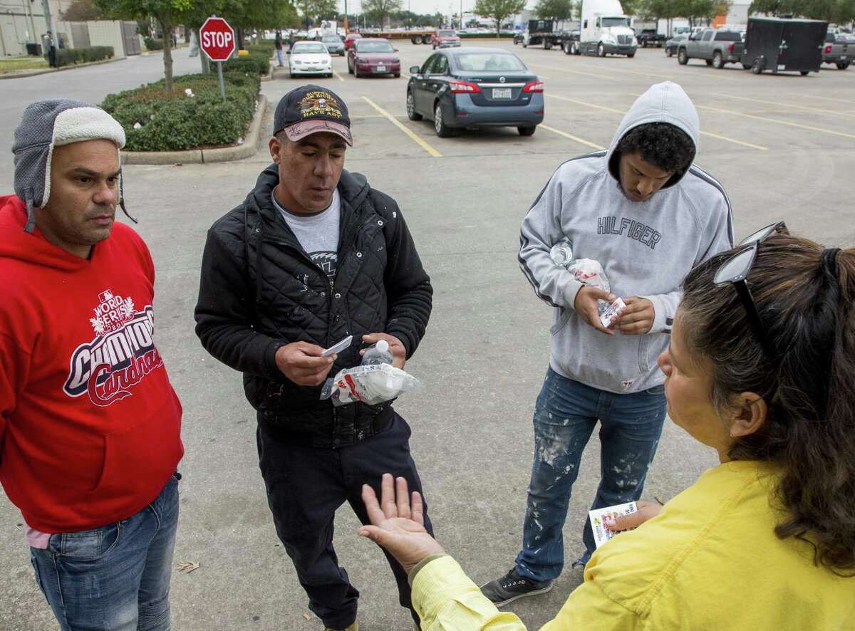 Worker center offers safety, legal resources to Houston day laborers