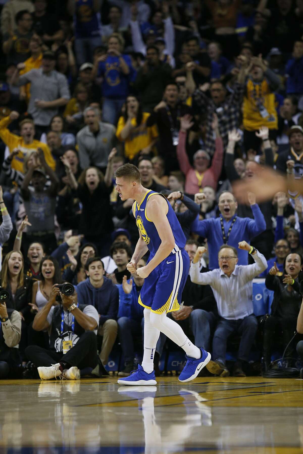 Jonas Jerebko comes up big as Warriors beat Mavericks