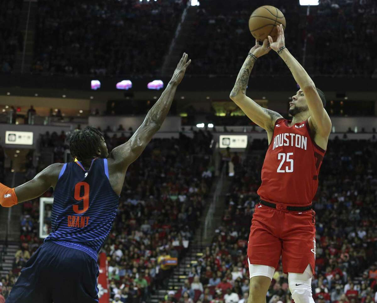 In first game with Rockets, Austin Rivers plays pivotal role