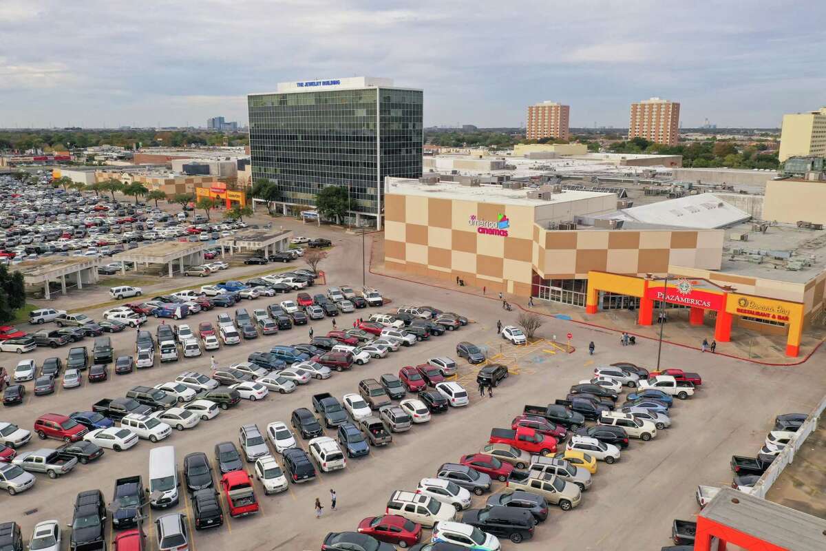 Baker Katz purchases Plazamericas Mall in Houston