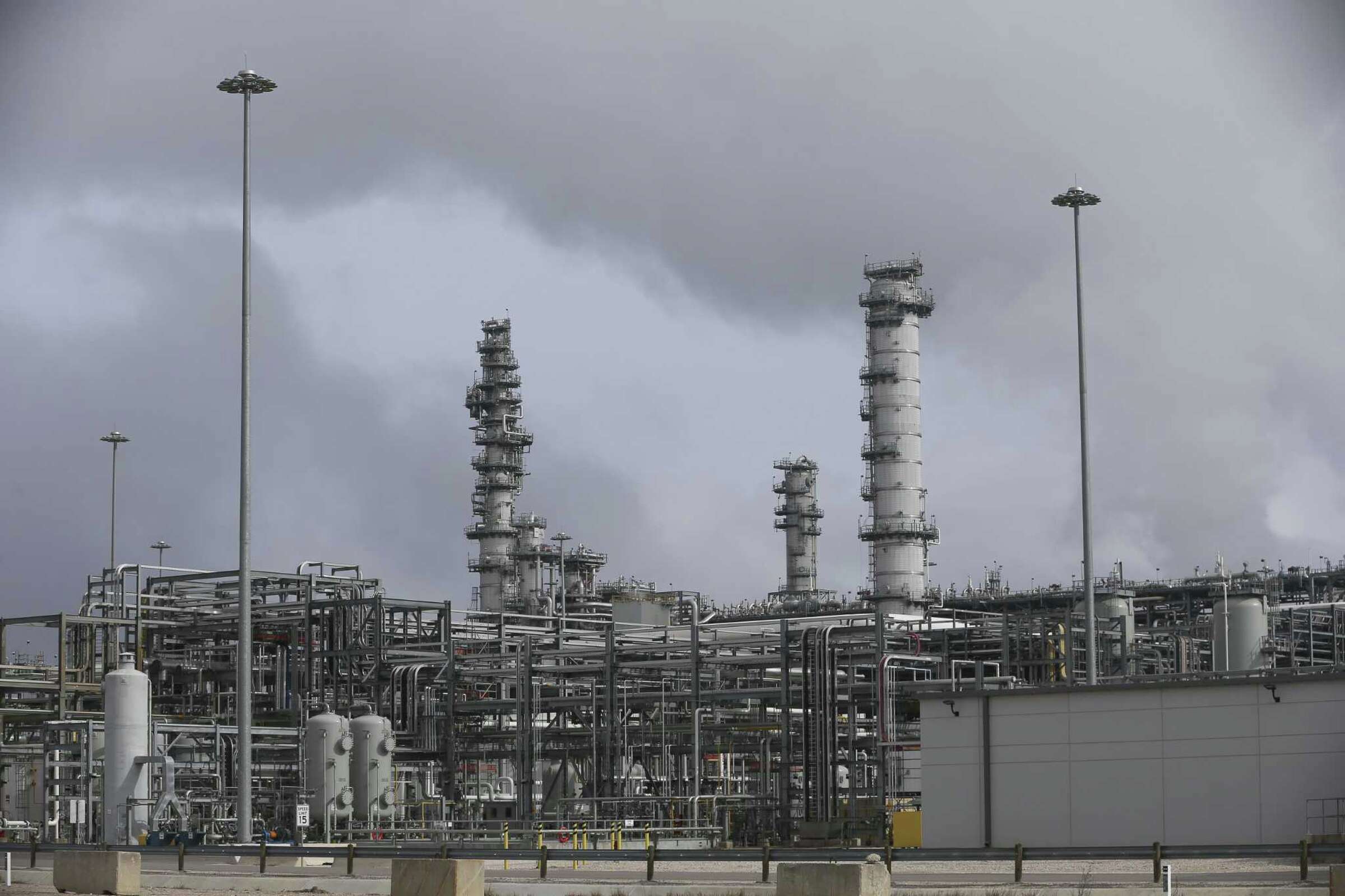 Reporter’s Notebook: ‘Gold-collar’ workers growing more vital in oil ...