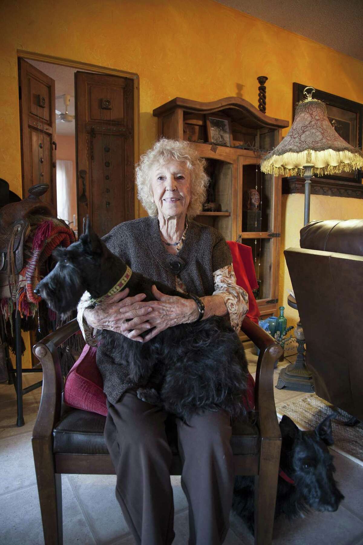 Native Texan: Maisie Lee’s art and long life were shaped by the Big Bend