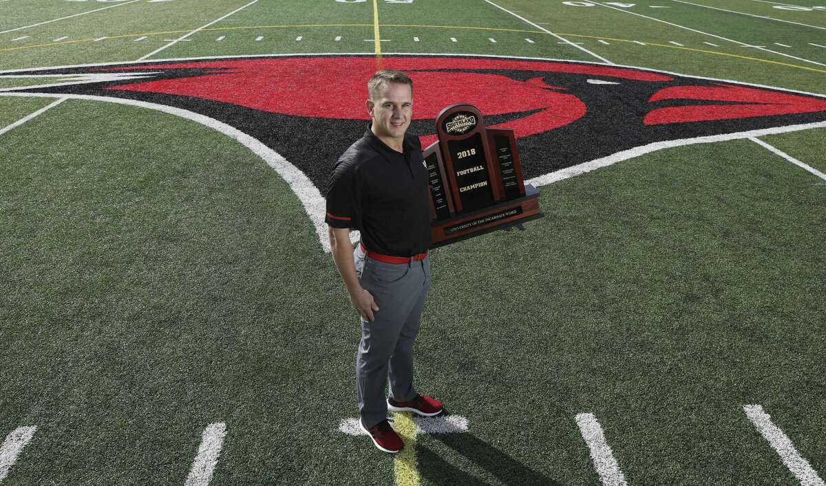 E-N Sportsman of Year: In one year, UIW coach Morris turned around ...