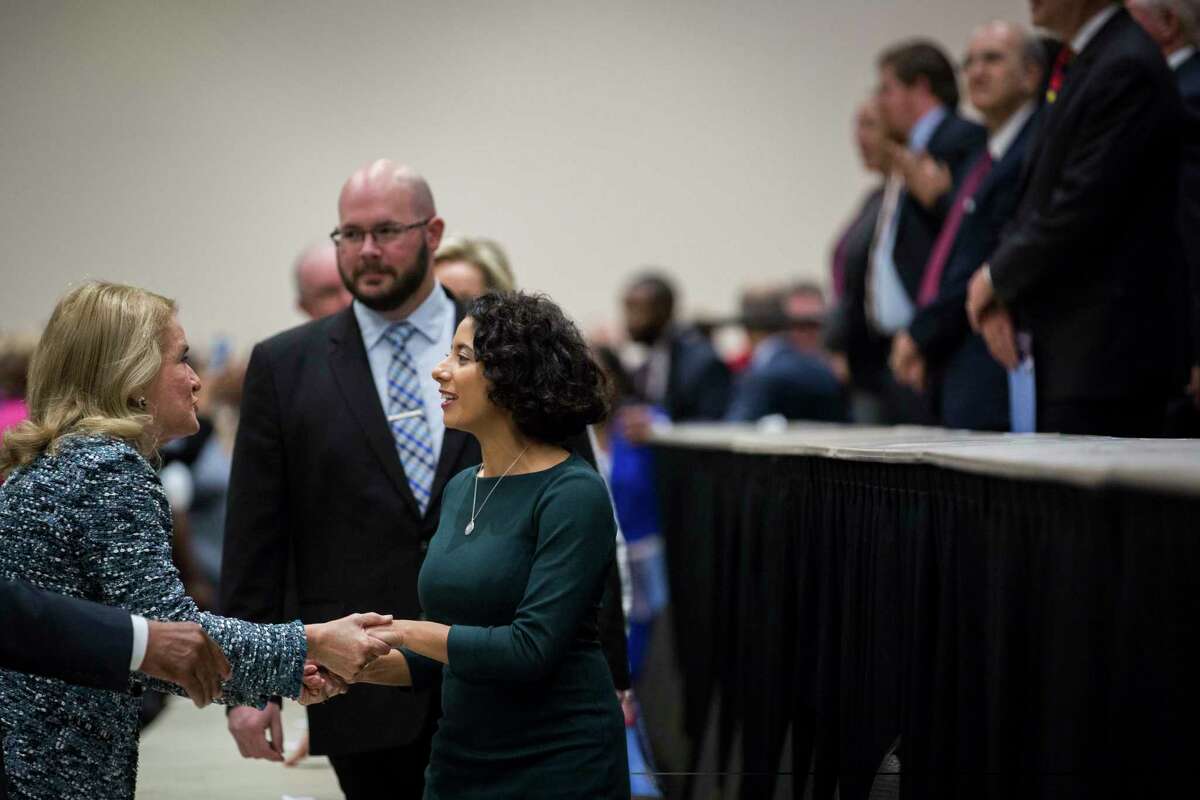Lina Hidalgo sworn in as Harris County judge