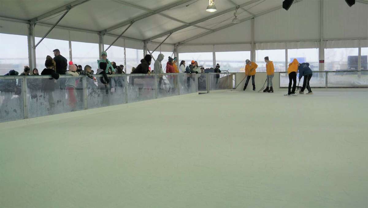 Ice rink at Valley Ranch garners warm reception