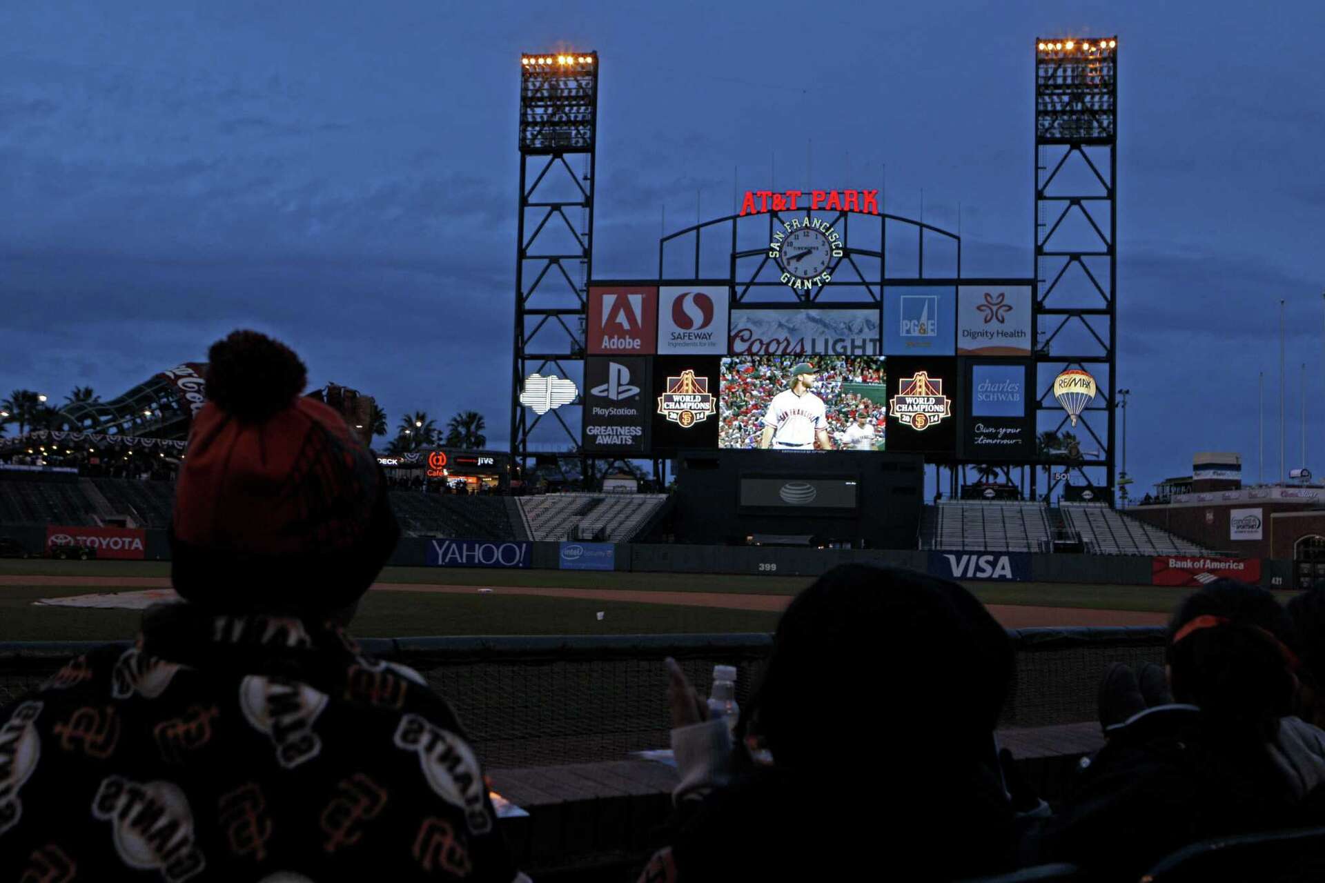 SF Giants installing monster scoreboard to help compete for fan dollars