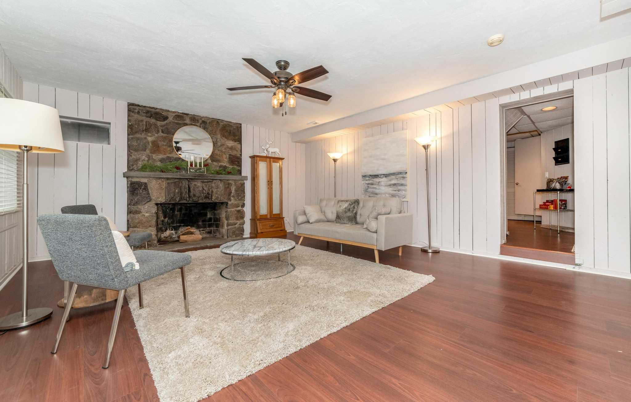 What You Can Buy: Ranch built by the famed 1930s Broadway star Greek Evans