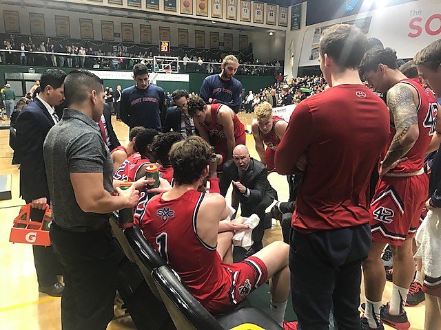 USF looks for first win at St. Mary’s since 2003