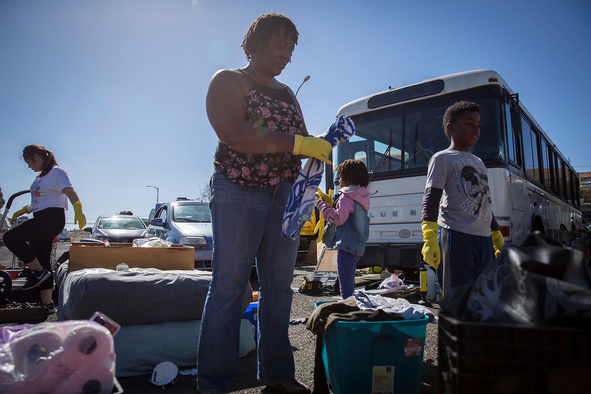 Homeless mom had a dream to convert her bus into a home. It’s happening