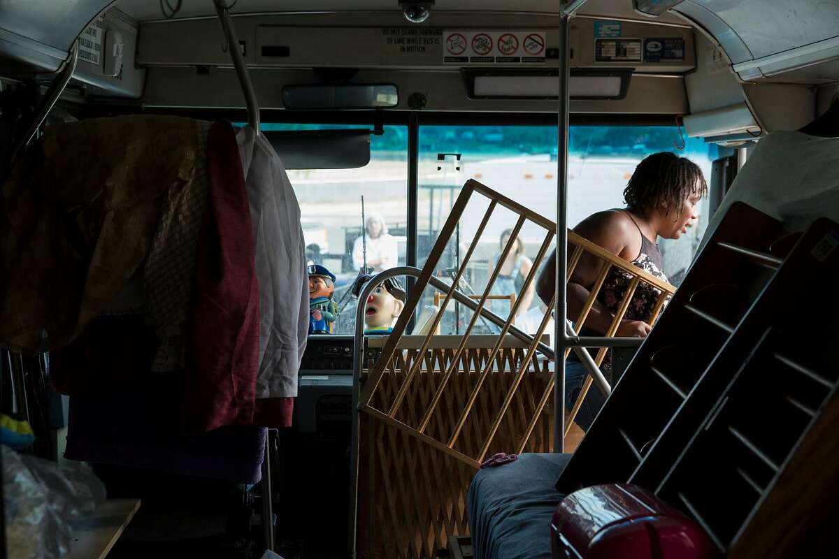 Homeless mom had a dream to convert her bus into a home. It’s happening