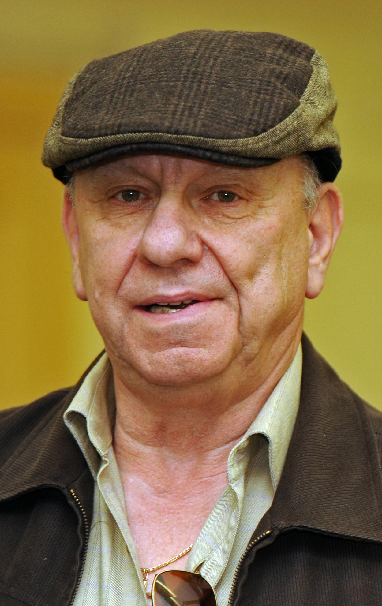 Despite controversies, Ricci stays as public facilities chief