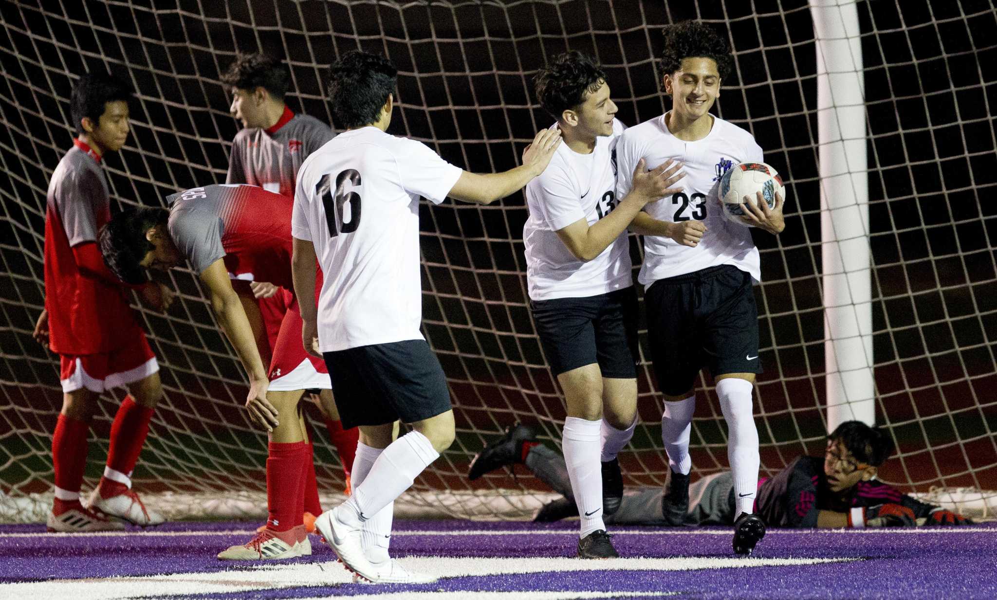BOYS SOCCER: Willis tops Splendora at Wildkat Showcase