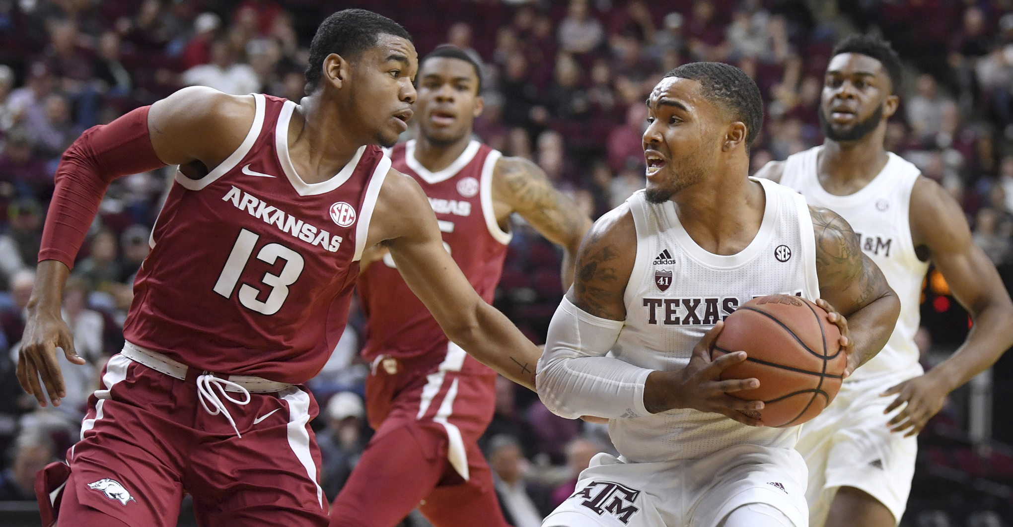 Rockets to sign Arkansas' Mason Jones