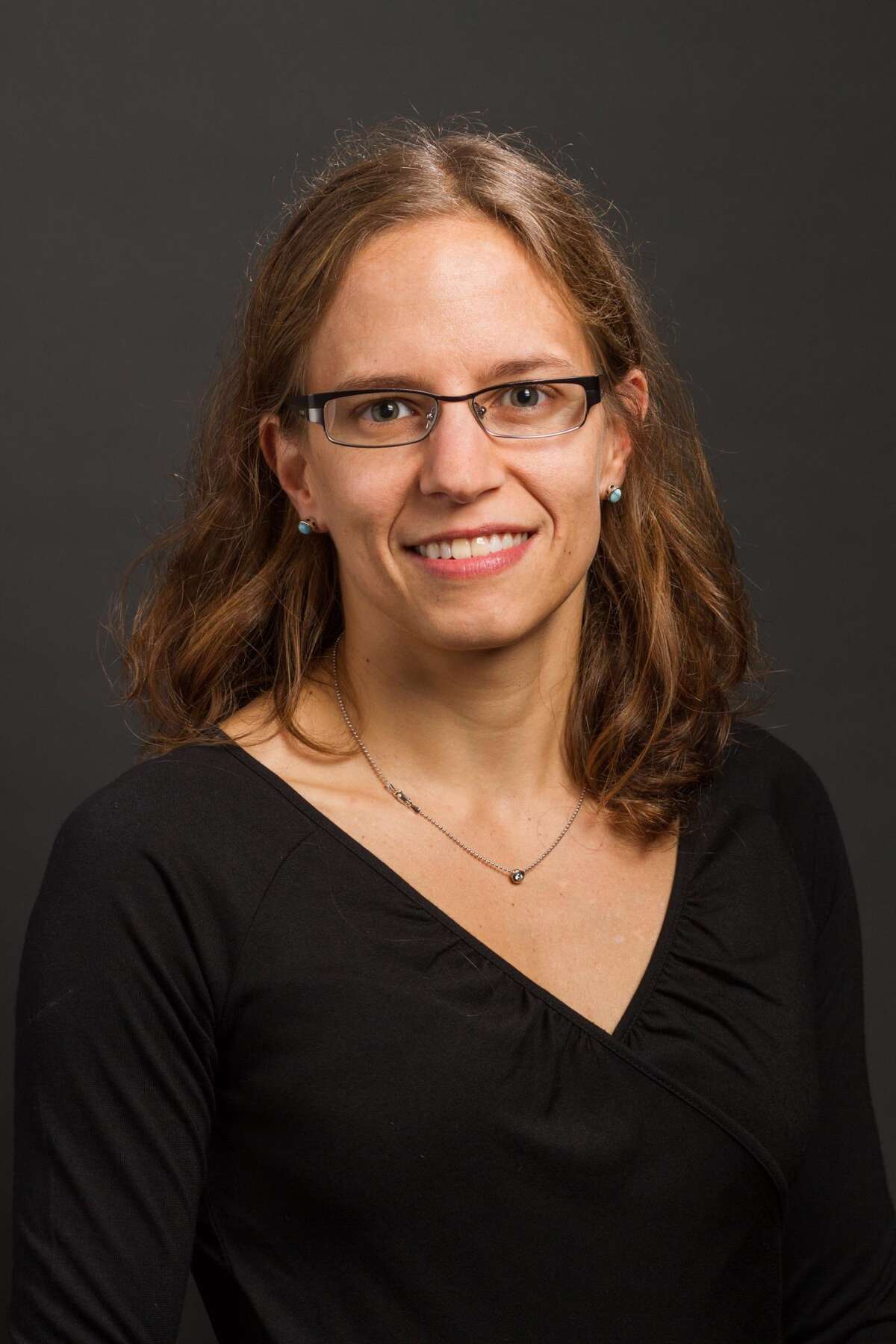 Yale study: Opioids raise pneumonia risk, especially in HIV patients