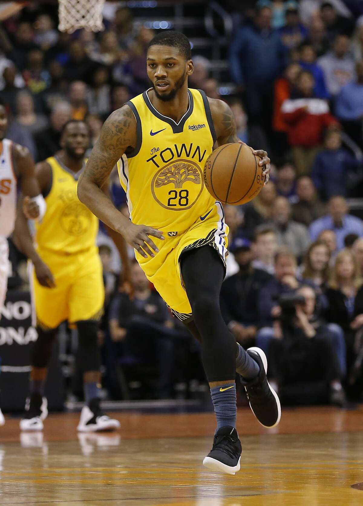 Warriors’ Alfonzo McKinnie relieved to get contract guaranteed