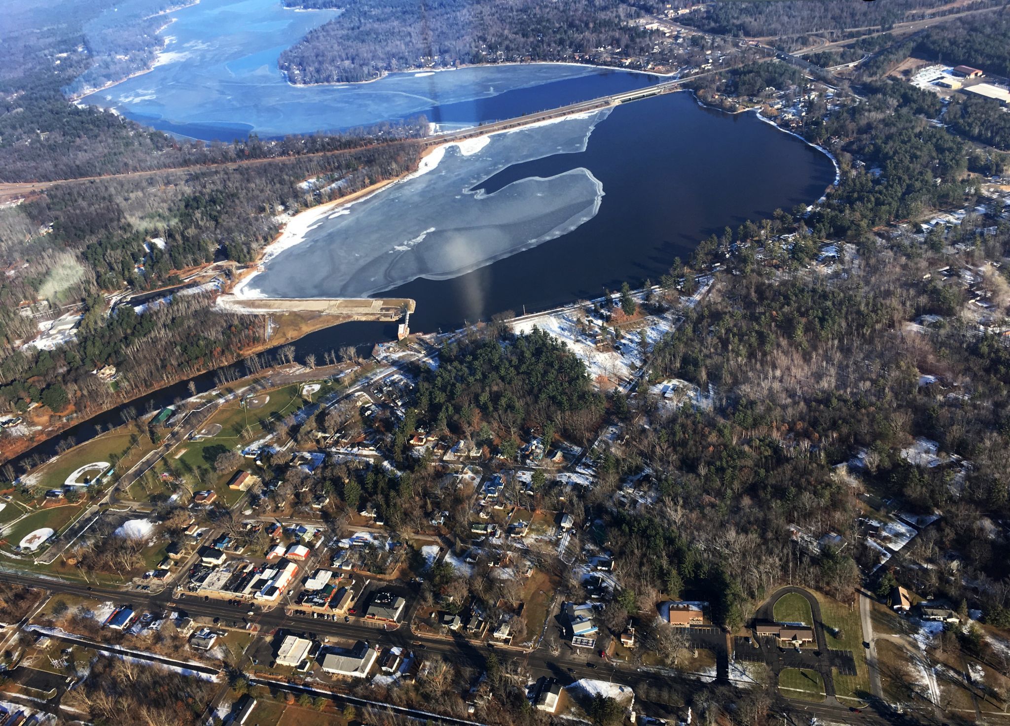 Aerial photos show Sanford, Wixom lakes