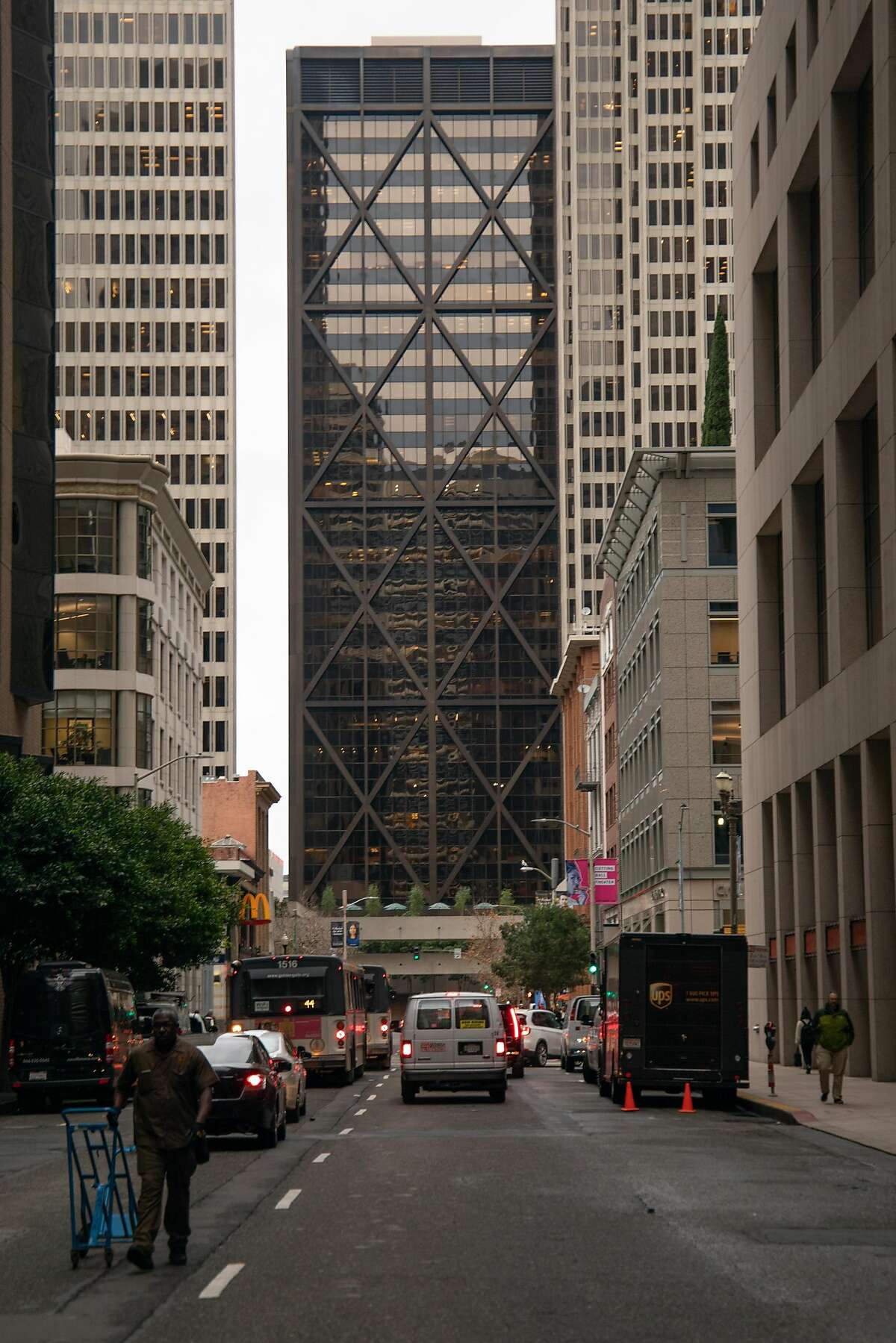 Google expands again in SF with Financial District tower deal