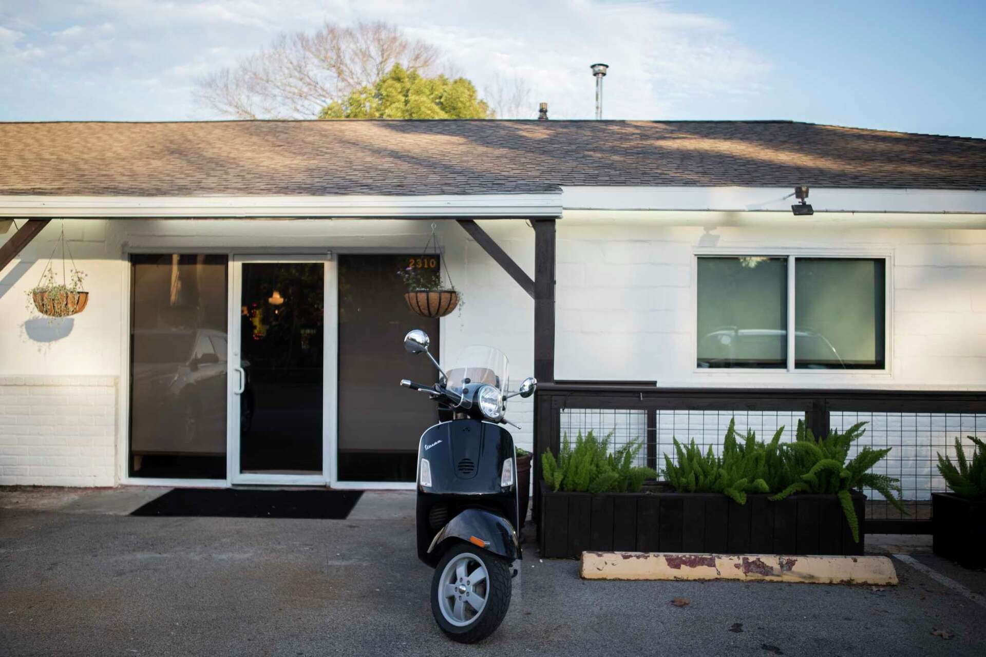 First look: Decatur Bar & Pop-Up Factory