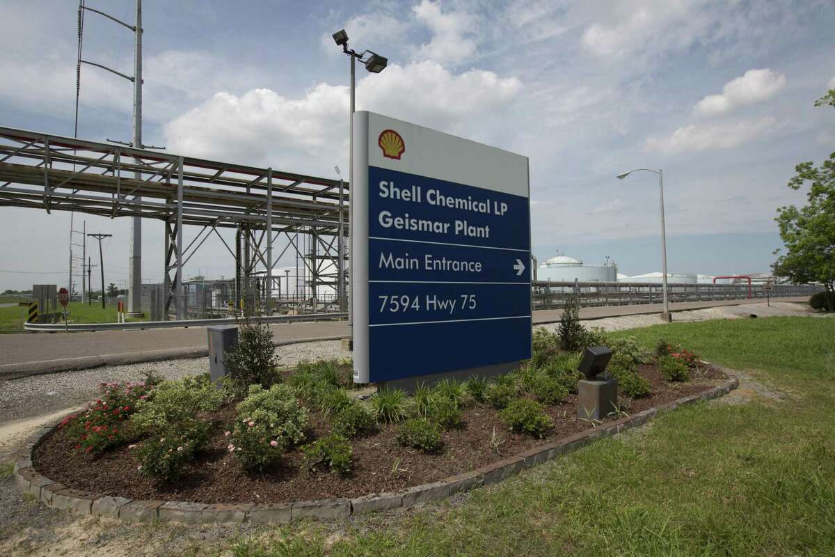 Chemical expansion makes Shell plant No. 1 in alpha olefins