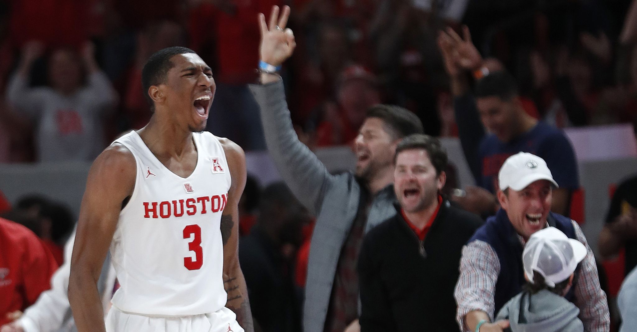UH basketball climbs into Top 15 for first time since Phi Slama Jama