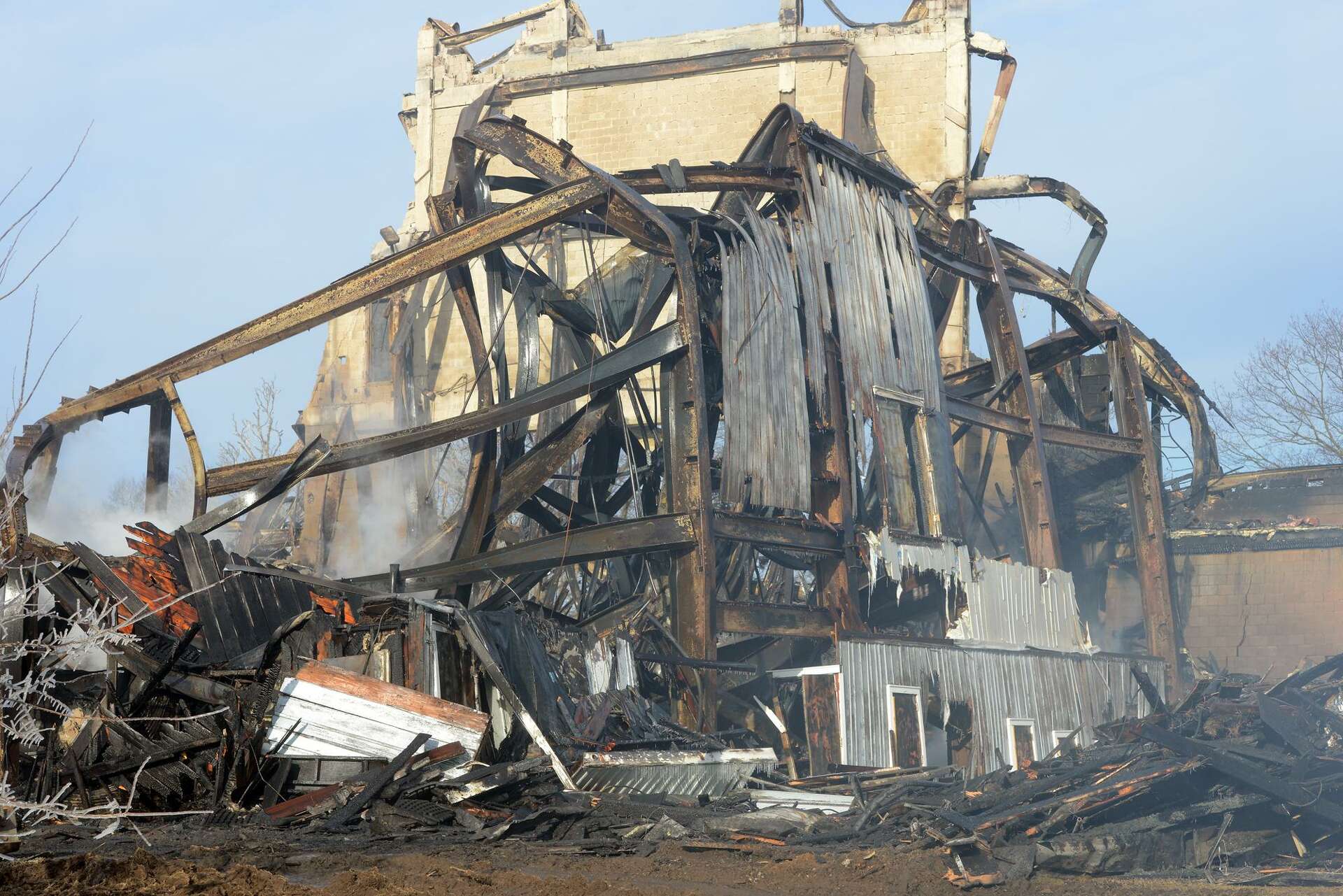 Shakespeare theater in Stratford burns to ground