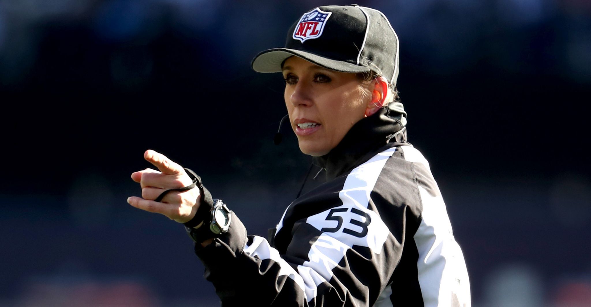 Sarah Thomas 1st female on-field NFL playoff game official