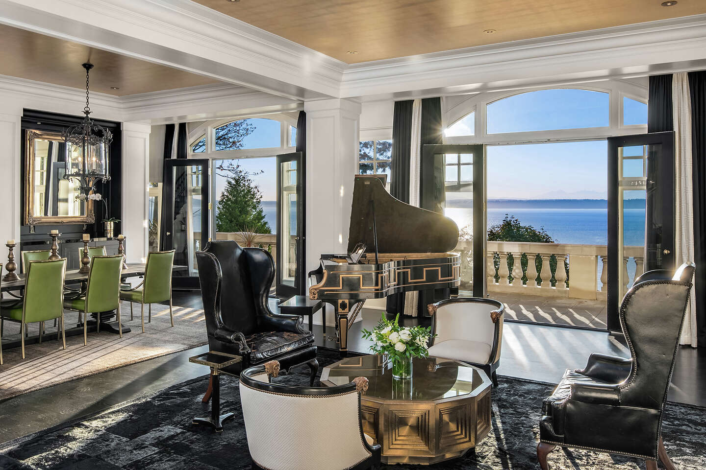 Luxe manor on Puget Sound asks $6.850M