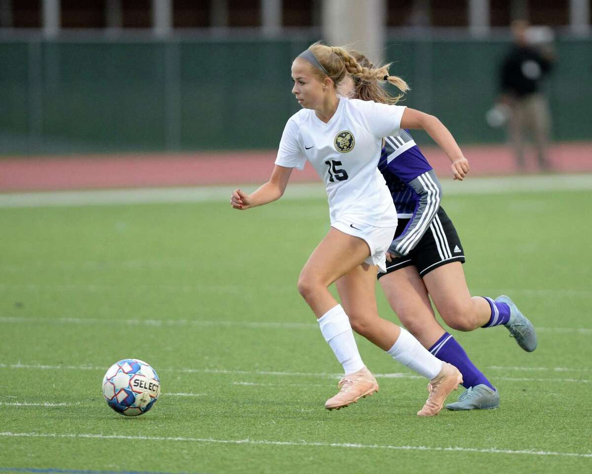 Foster girls soccer plays for bracket championship at I-10 Shootout