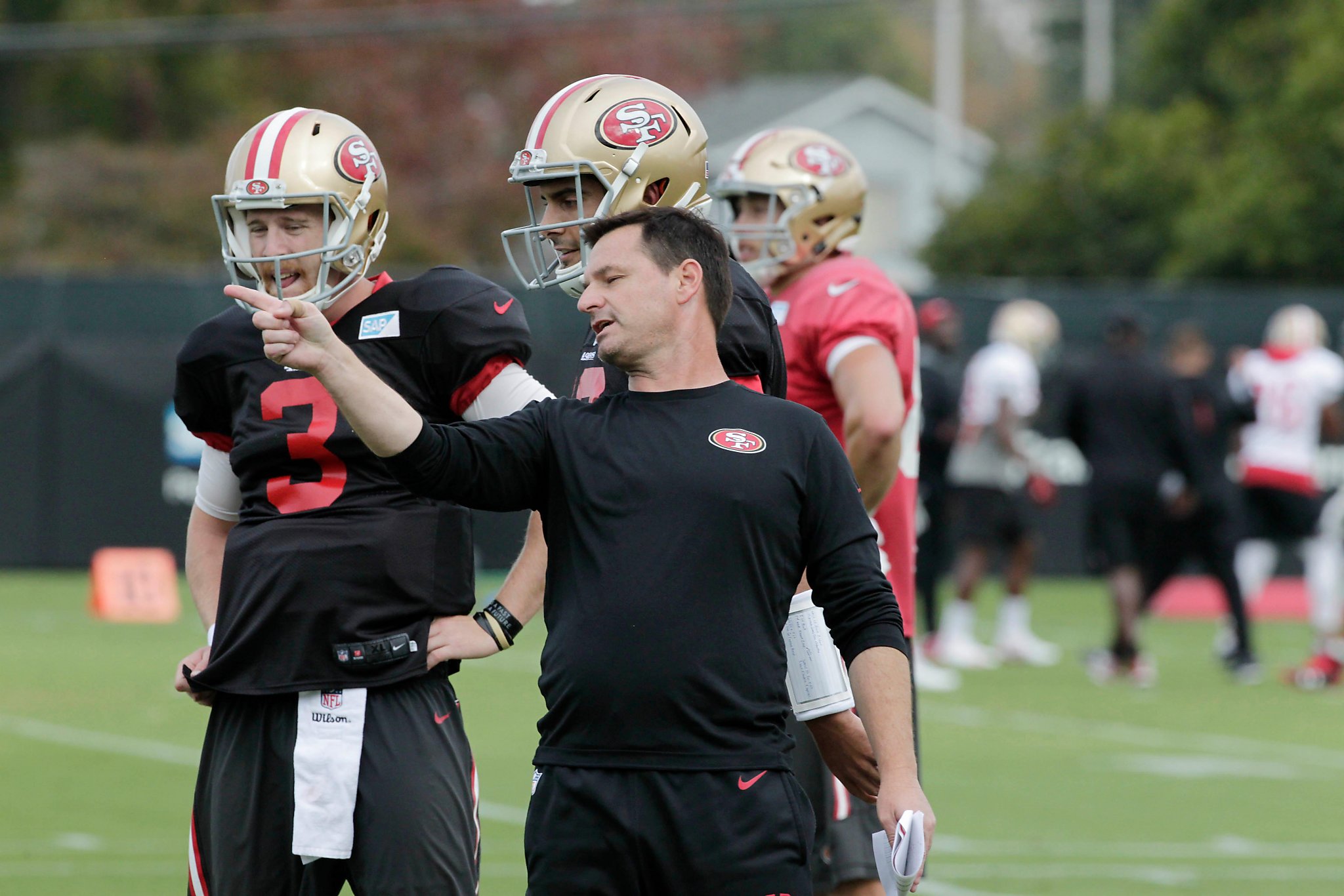Report: 49ers QBs coach will interview with Broncos