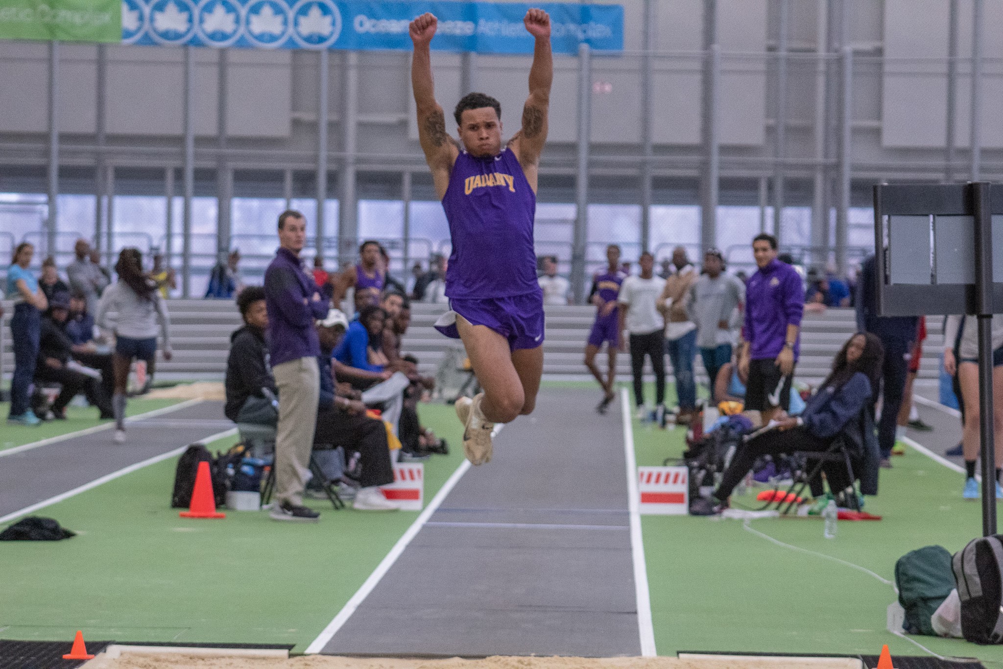 Campus watch: Sherman, Willis capture wins for UAlbany track