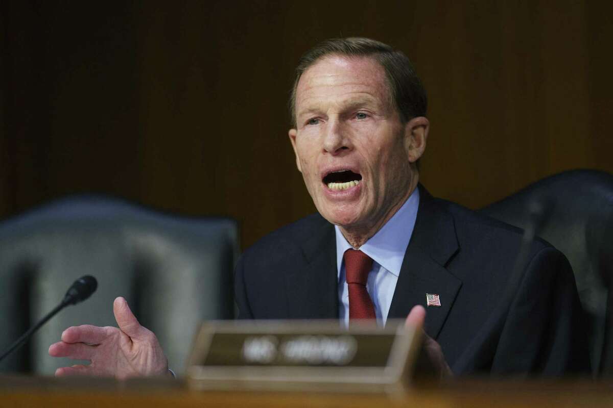 Blumenthal renews call for all federal workers to get unemployment